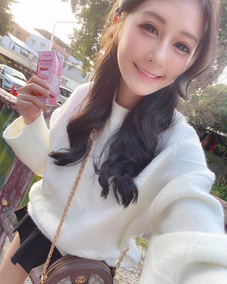 安希 (@vickybaby61) 中国ins百万粉丝美女网红 – 爱看INS