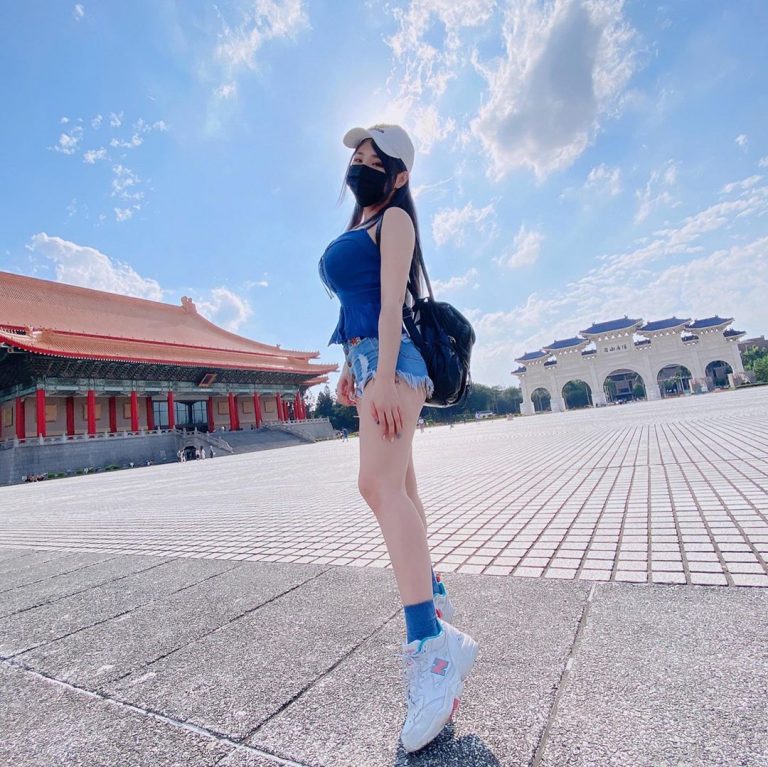 JANiE 泥泥 (@janie.lin) 110万粉丝网红 – 爱看INS