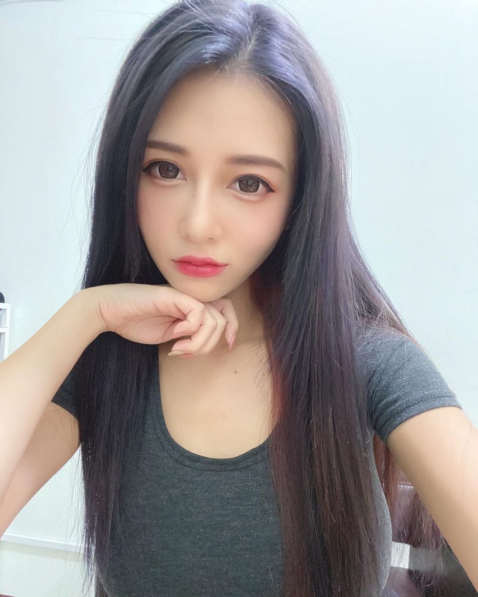 安希 (@vickybaby61) 中国ins百万粉丝美女网红 – 爱看INS