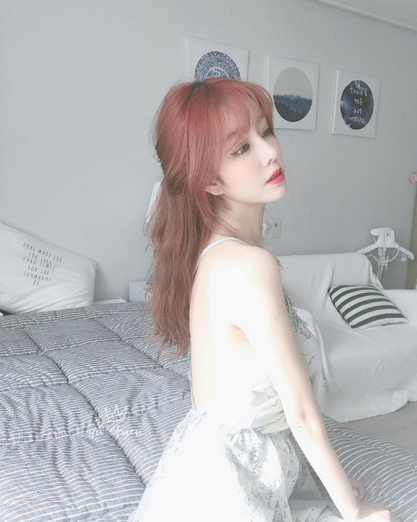 王雨纯 (@7alice77) 95年北京网红美女精选(110P+10V) – 爱看INS