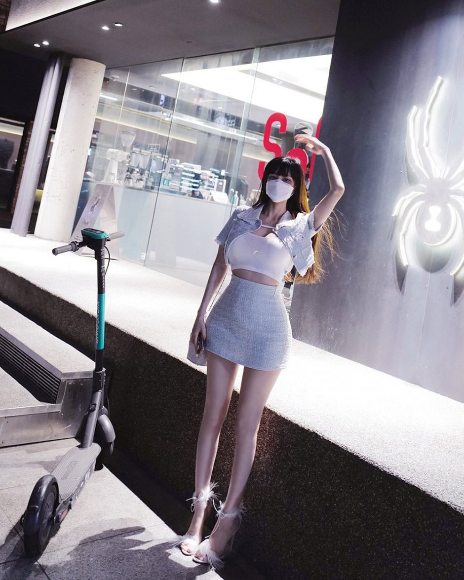 yiu 이유 (유요) 🇰🇷🇺🇸 (@rh_ab) 韩国养眼ins主播美女(86P+5V) – 爱看INS