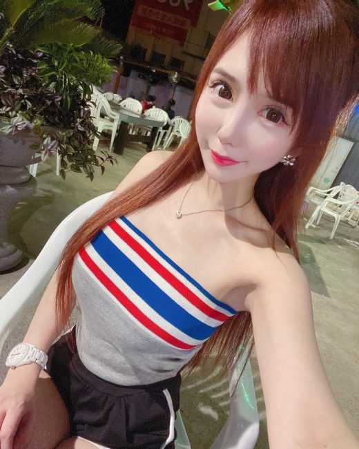 蔡粉粉 ️ (@cut530530) 台湾百大JKF女郎96P – 爱看INS