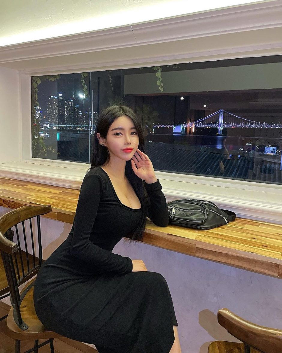 D͙A͙Y͙A͙ (@lee_so0810) 身材火辣的ins韩国美女网红 – 爱看INS