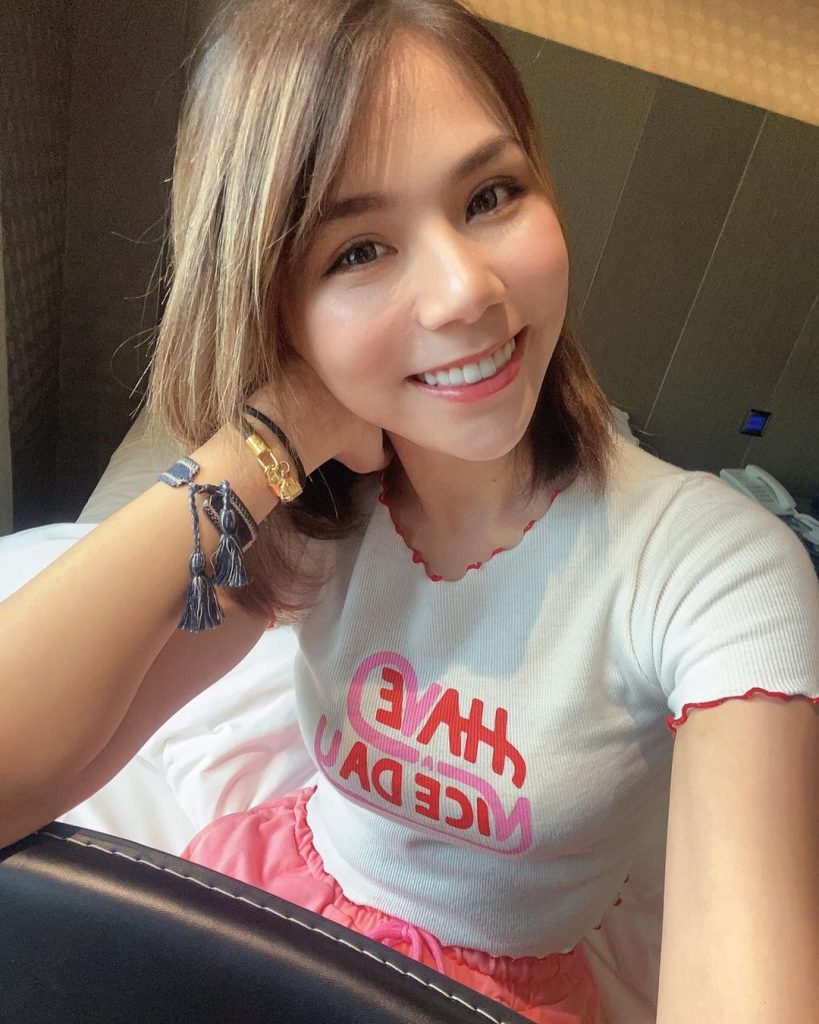 蕾菈 Lyla(@la.112814) 台湾百万人气美女网红 – 爱看INS