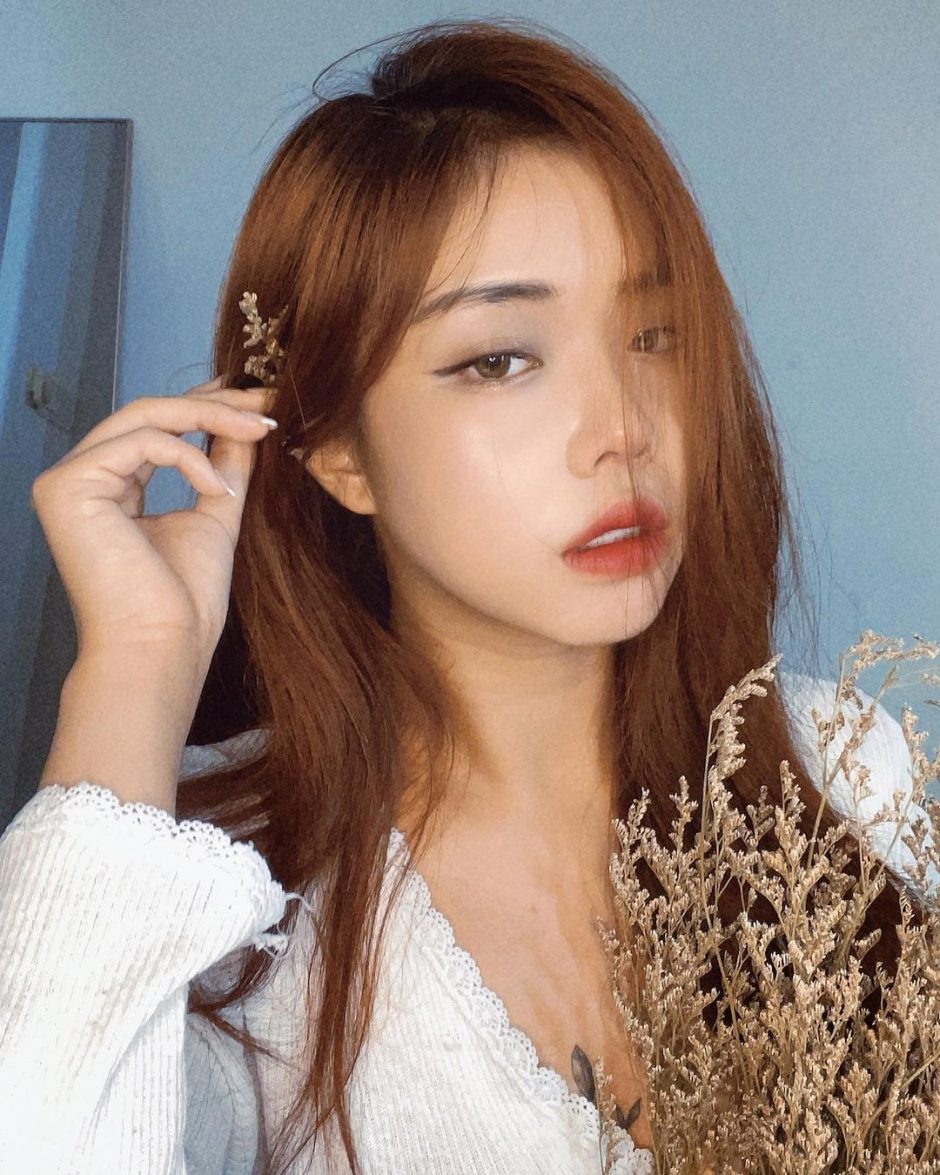 ʜᴇʀ (@elvaevac_) ins火辣网红美女 – 爱看INS