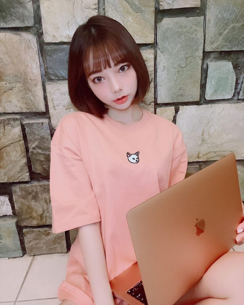 純欲系女孩🎀啾啾 (@chuchu0526) 台湾啾啾小公主 – 爱看INS