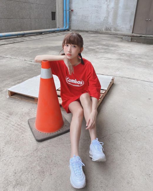 粿粿 Meigo (@meigo.c) 可爱型网红美女 86P – 爱看INS