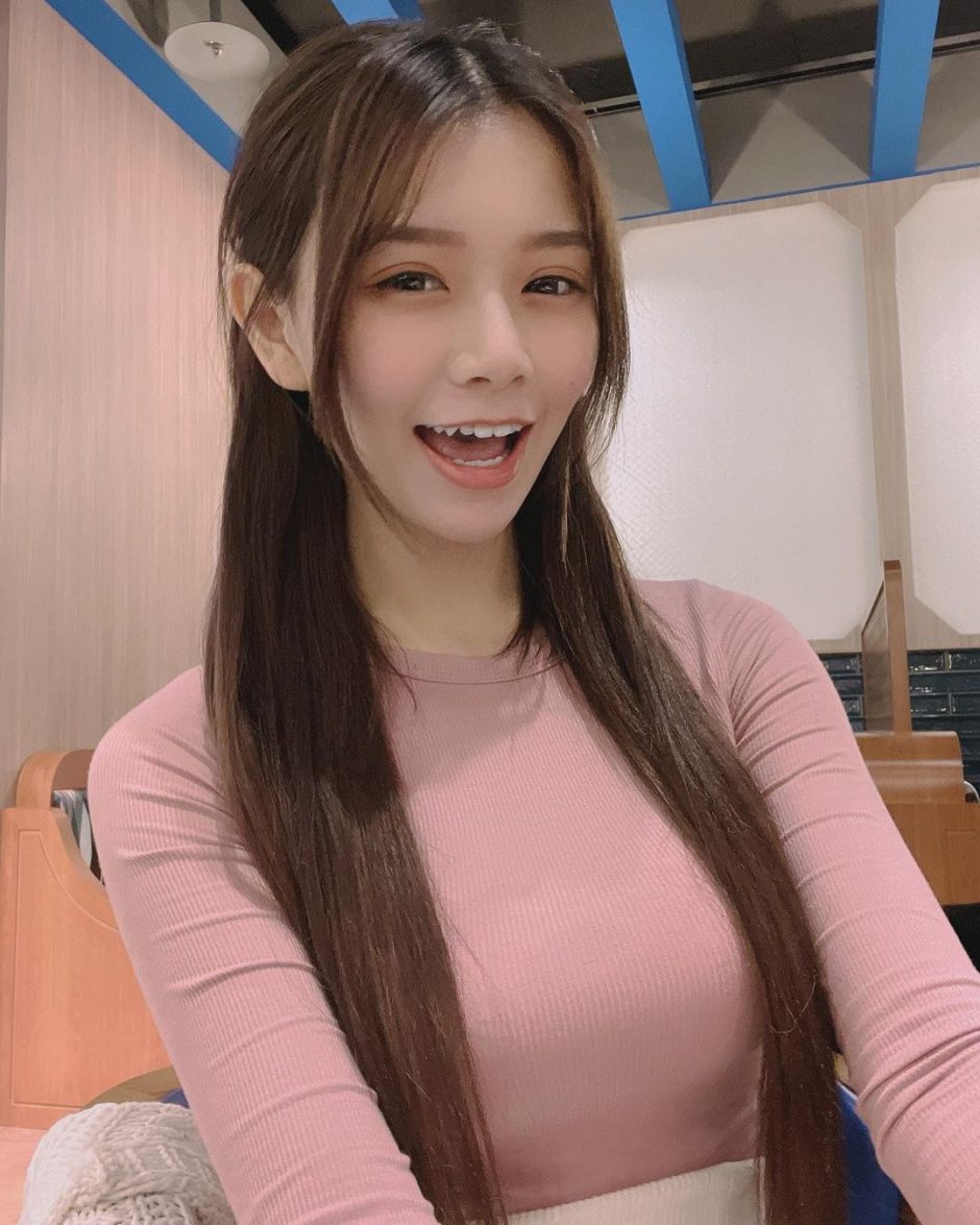 青青Ching (@c.0214) 身材超好的可爱网红美女 100P – 爱看INS