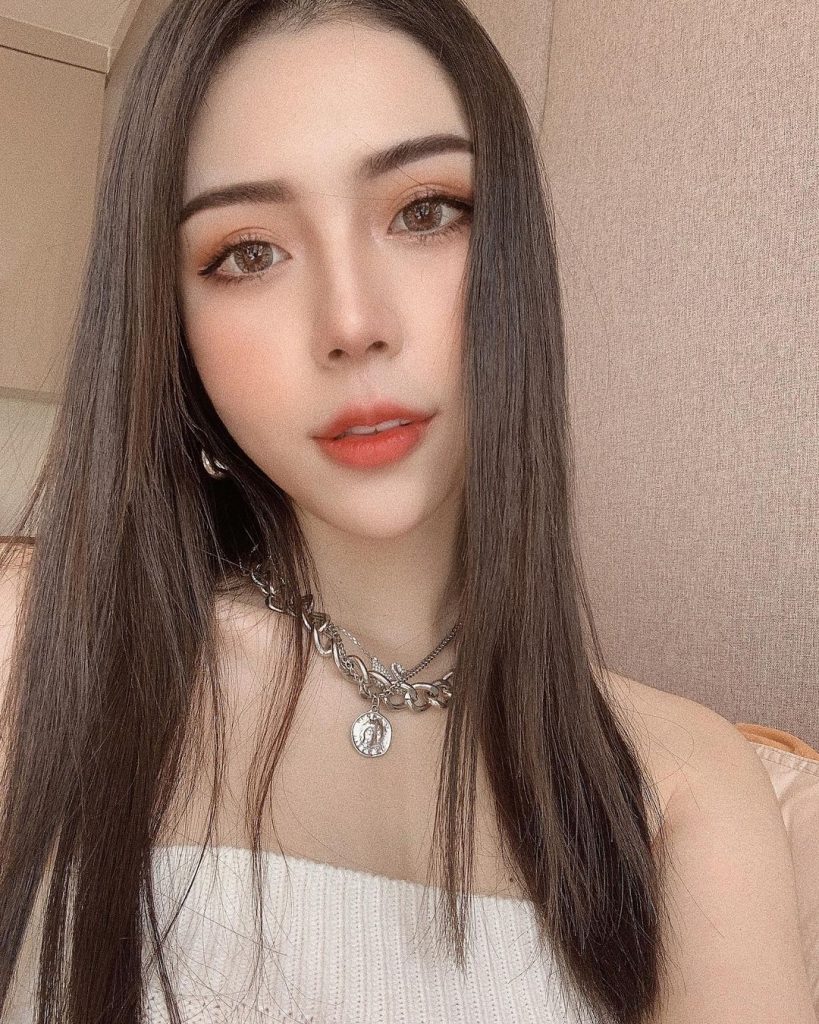 Delialee昀霓 (@delia925_) ins美女精选 107P – 爱看INS