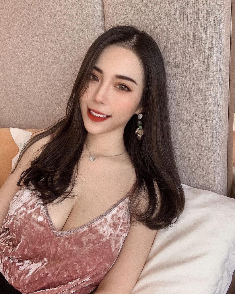 Delialee昀霓 (@delia925_) ins美女精选 107P – 爱看INS