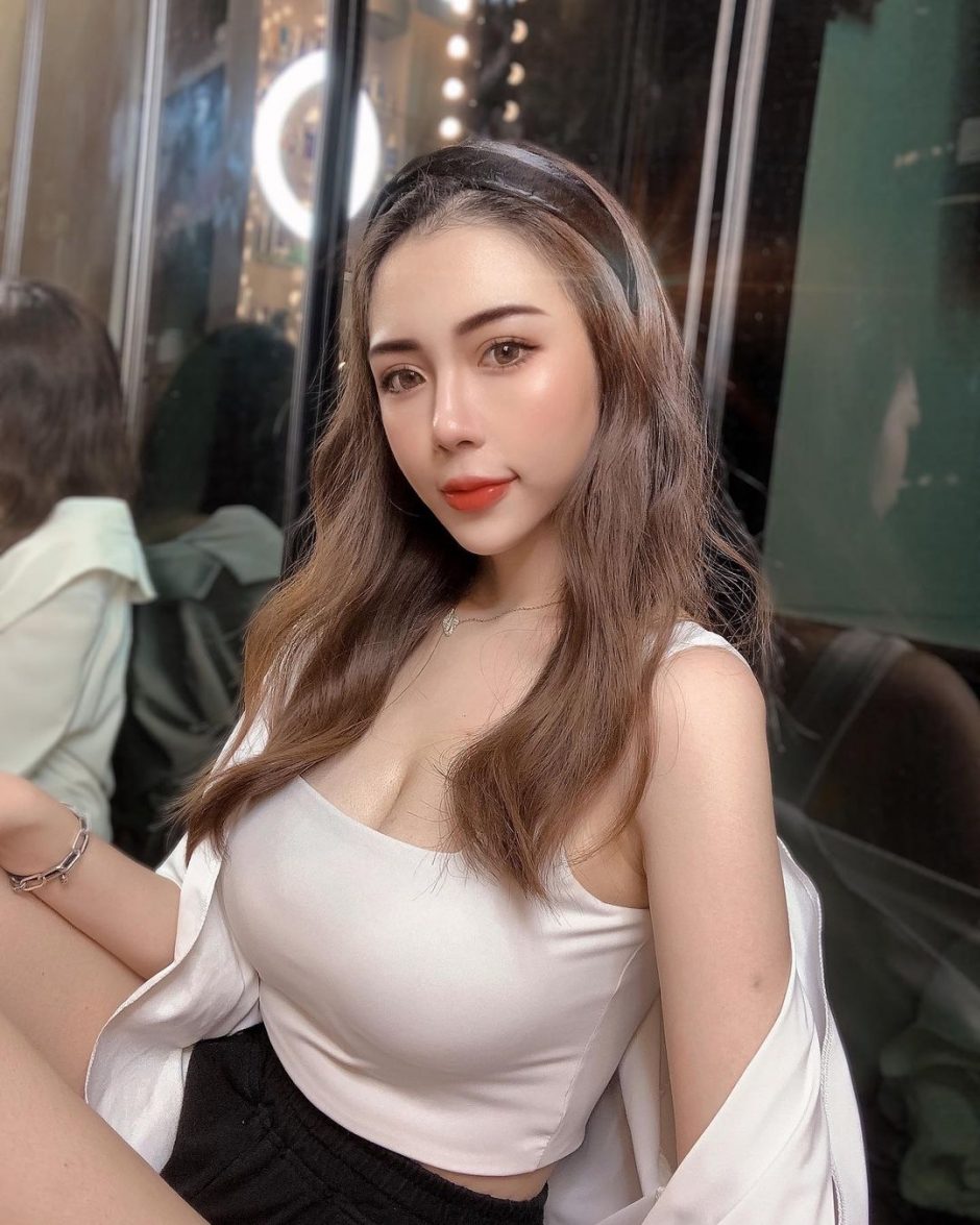 Delialee昀霓 (@delia925_) ins美女精选 107P – 爱看INS