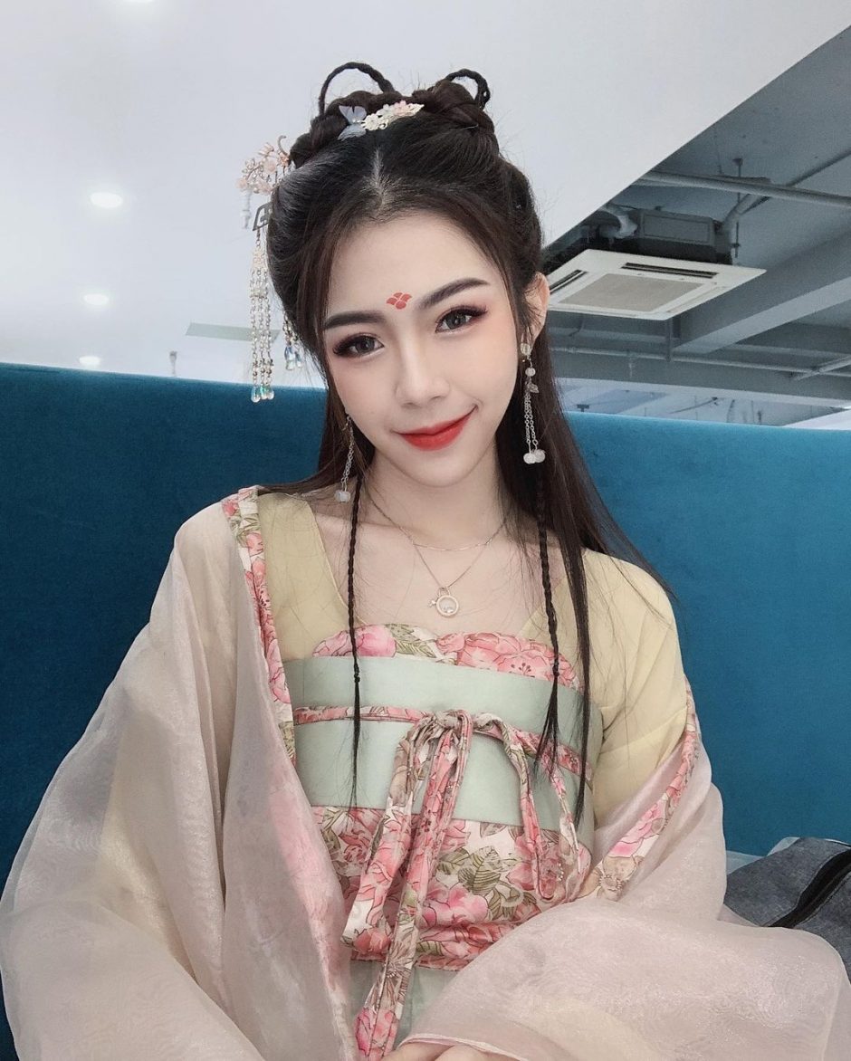 Delialee昀霓 (@delia925_) ins美女精选 107P – 爱看INS