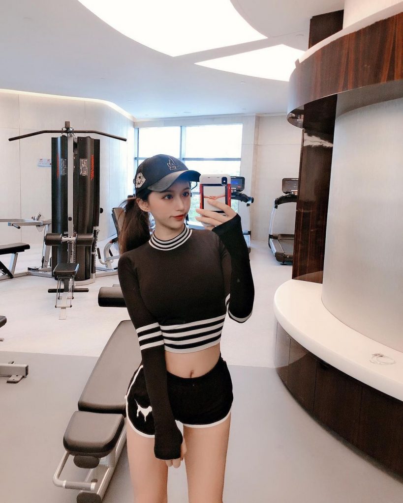 💫Ashley Cheung 張淑敏 (@ashfarout) 香港adfarout美女老板 – 爱看INS