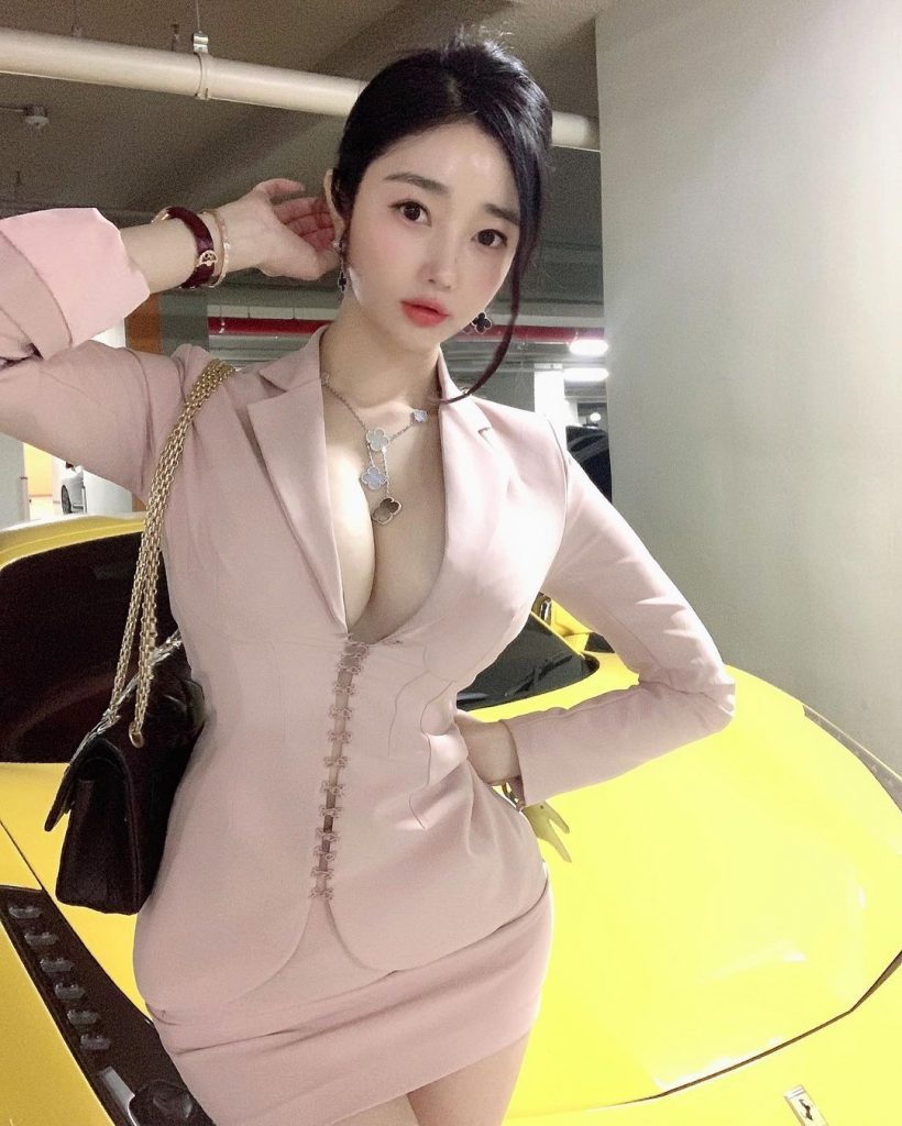 Lavisu Official🕊 (@lavisuofficial) 韩国超正美女 100P+2V – 爱看INS