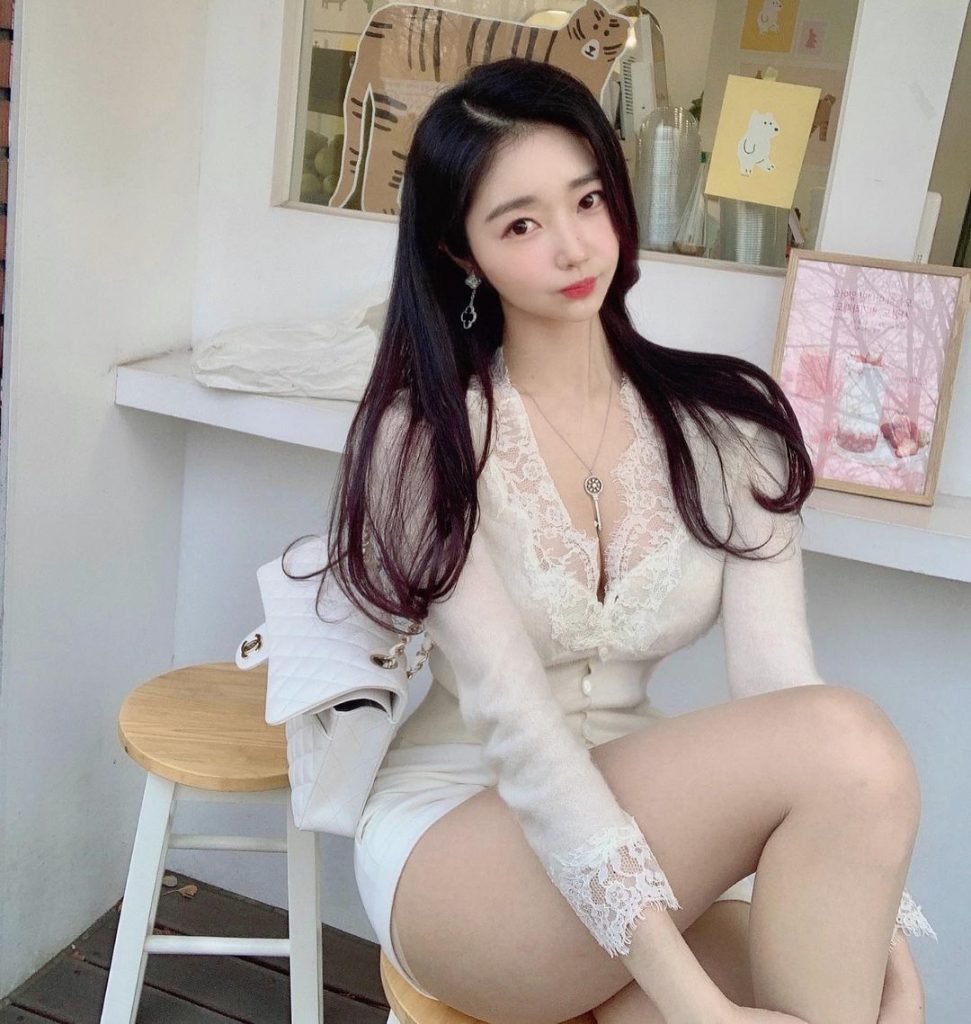 Lavisu Official🕊 (@lavisuofficial) 韩国超正美女 100P+2V – 爱看INS