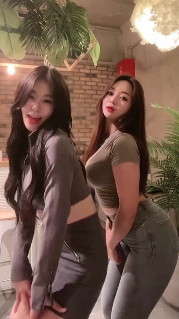 문핏 (@moon.fit_) 韩国ins美女 80P – 爱看INS