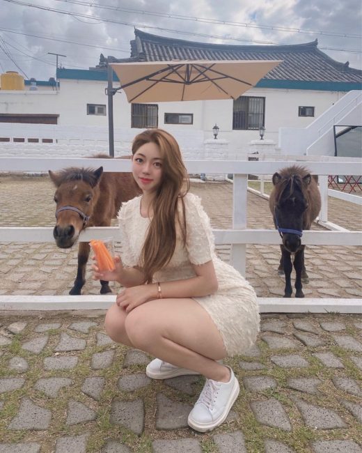 문핏 (@moon.fit_) 韩国ins美女 80P – 爱看INS