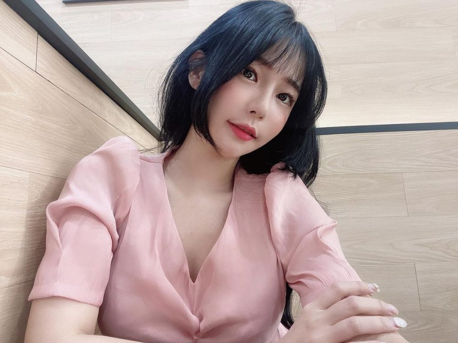 하루S2 (@bj._.haru) 韩国美女网红主播 92P – 爱看INS