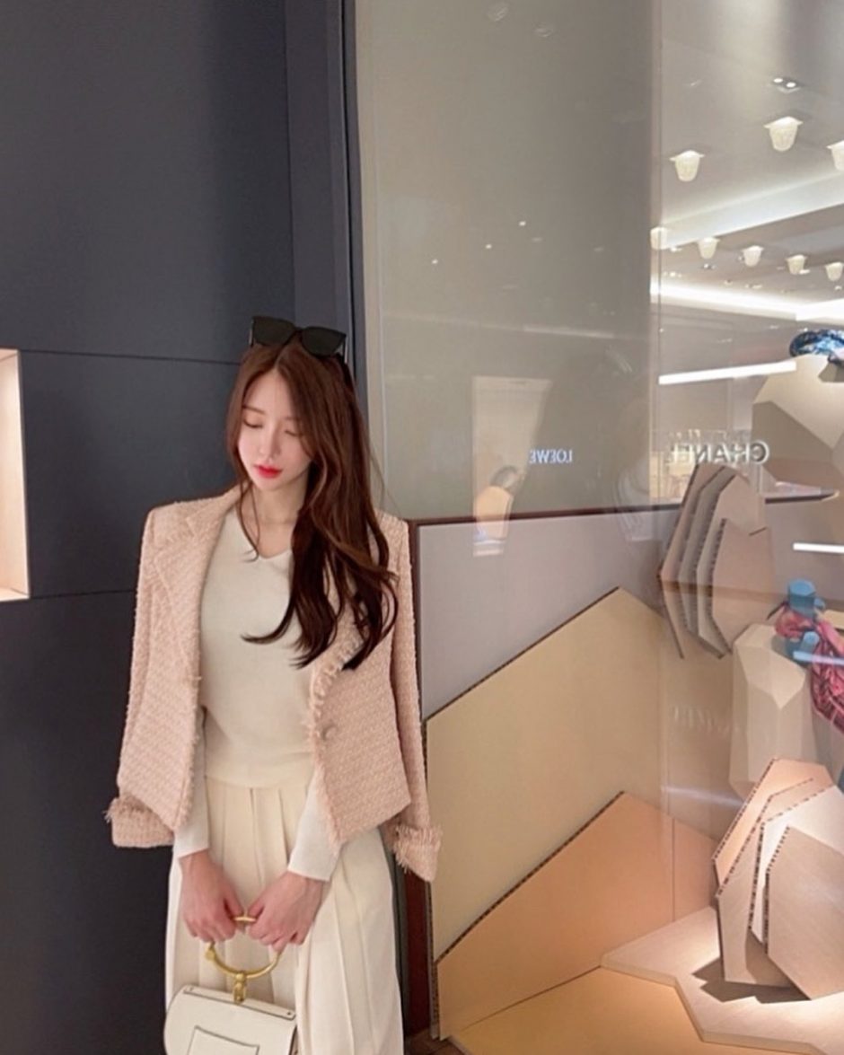 엘린•𝒾𝒻𝓌𝑜𝓃𝒹𝑒𝓇 이프원더🕊 (@ifwonder_) 韩国气质网红美女 75P – 爱看INS