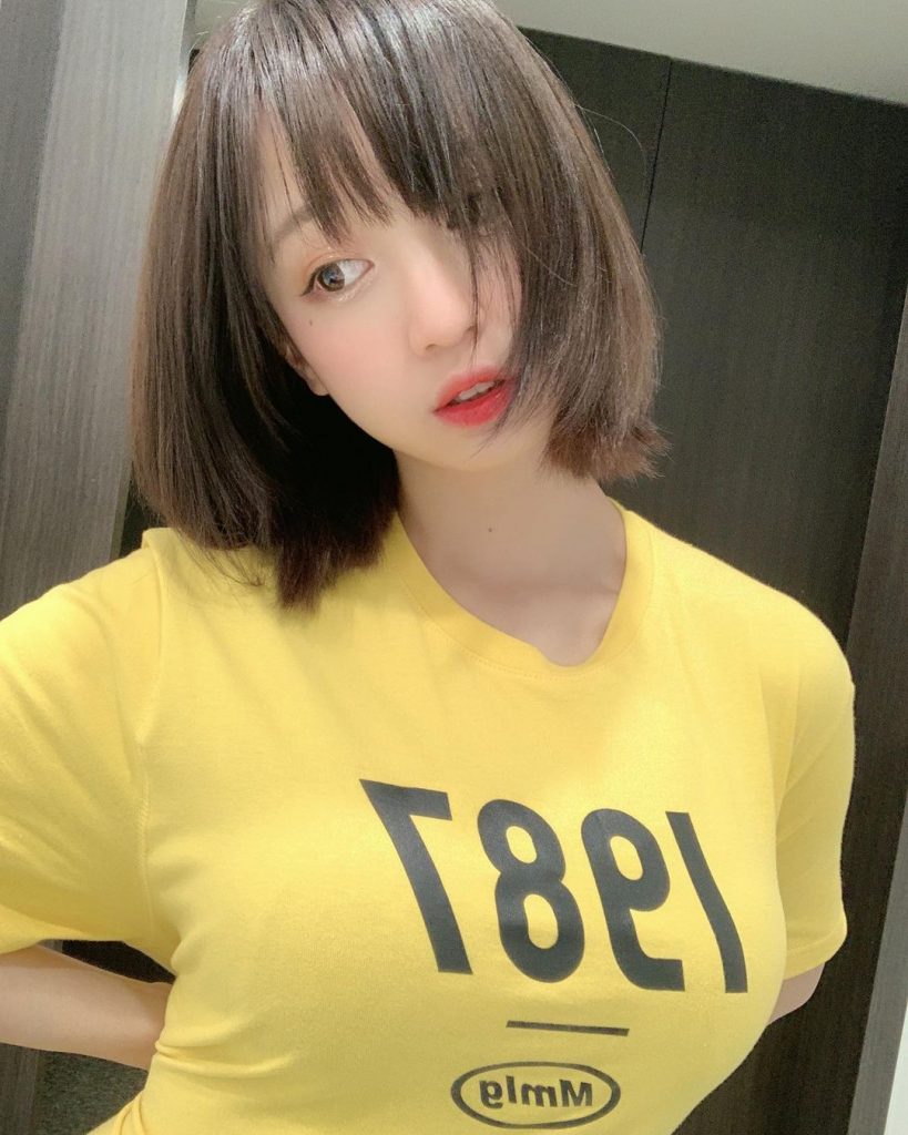 Yami (@real__yami) 上海可爱女孩 97P – 爱看INS