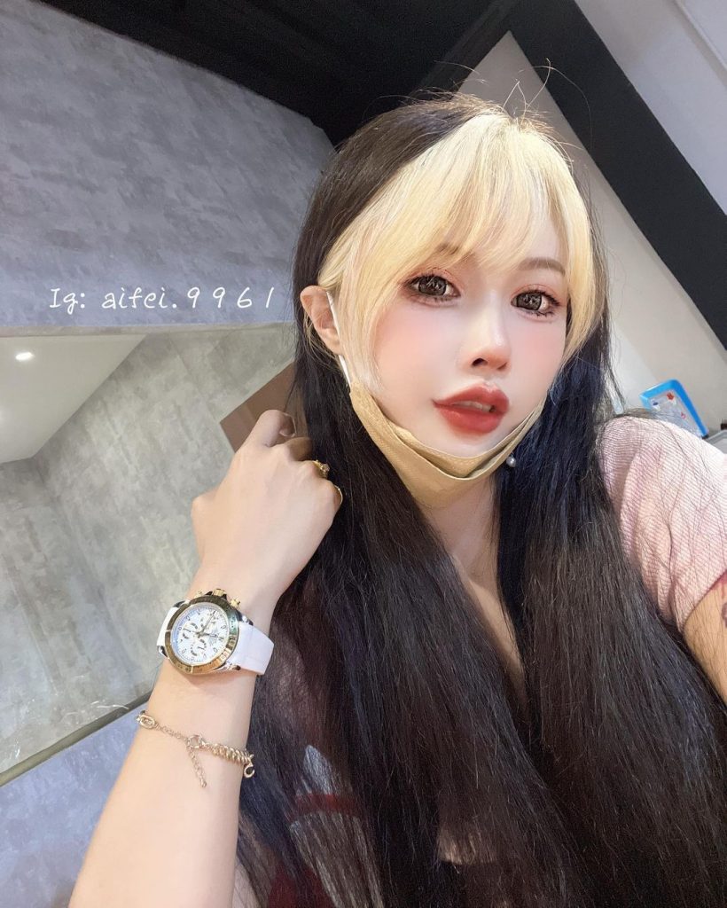 艾妃 小獅子 🦁️ (@aifei.9961) 超大的机车女孩 78P – 爱看INS