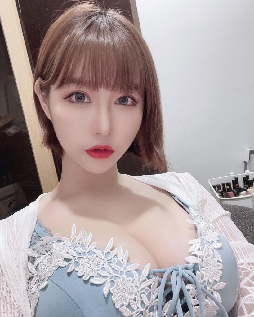 Sylvia 希維亞 (@sylvia.1204) 台湾百万粉丝JKF女郎精选 95P – 爱看INS