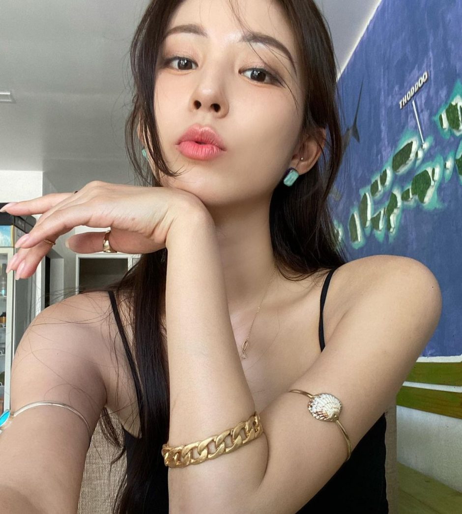 Bora Kim (@wanna._b) 韩国美女时装模特 99P – 爱看INS