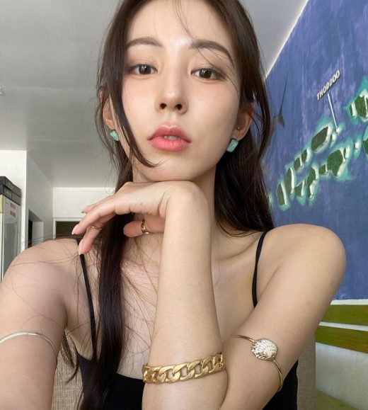 Bora Kim (@wanna._b) 韩国美女时装模特 99P – 爱看INS