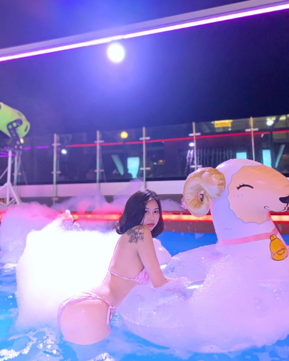 𝐇𝐨𝐧𝐞𝐲 ️ (@honey___vivi) 韩国ins美女 103P – 爱看INS