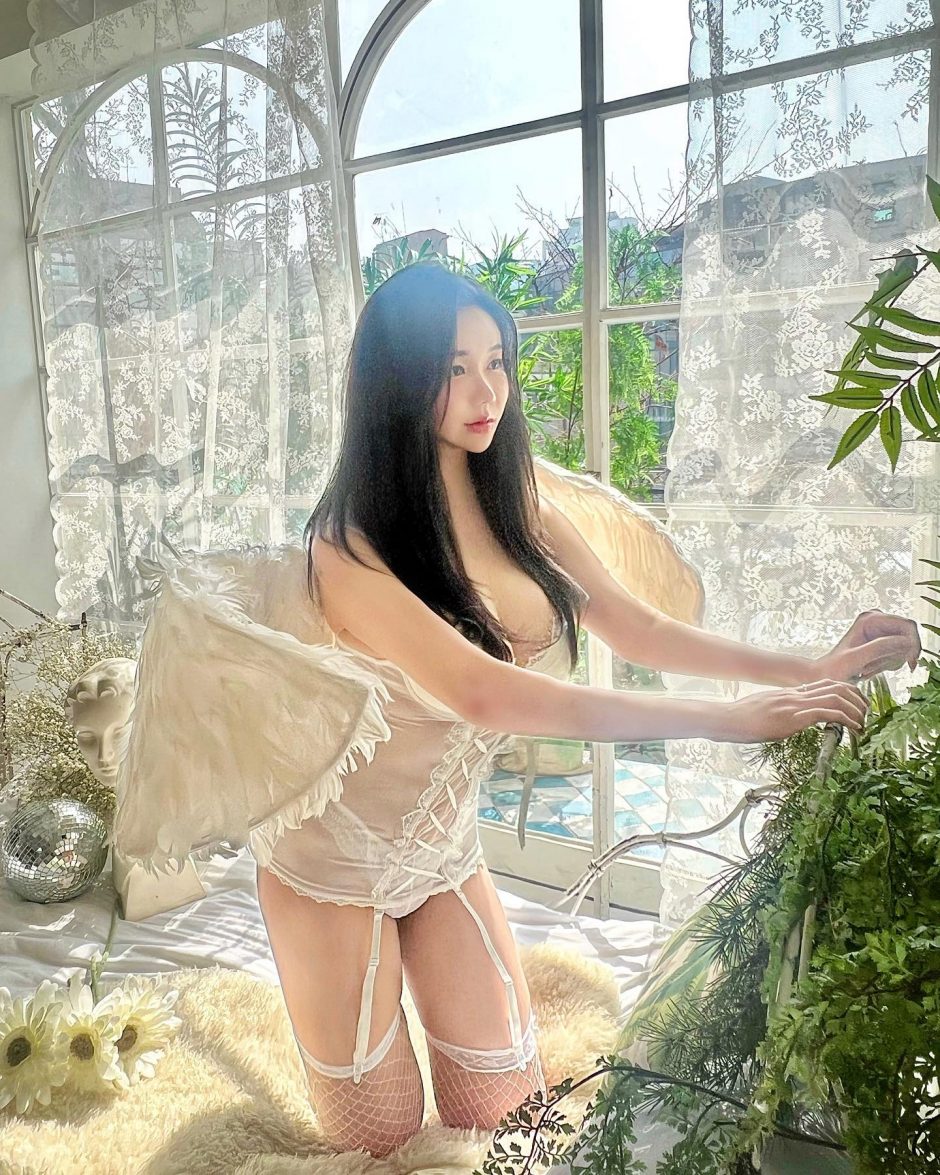 𝐇𝐨𝐧𝐞𝐲 ️ (@honey___vivi) 韩国ins美女 103P – 爱看INS