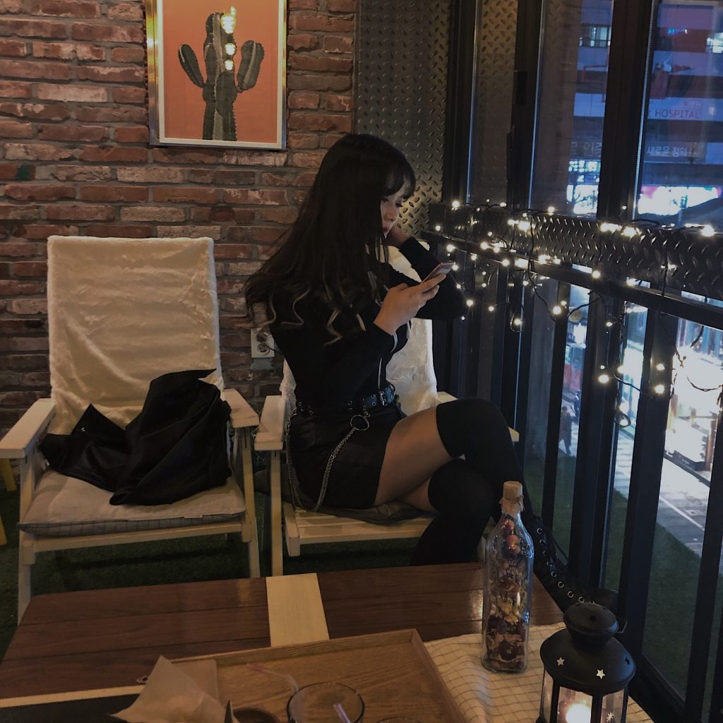 경이 (@llovelydday) 韩国美女网红76P – 爱看INS