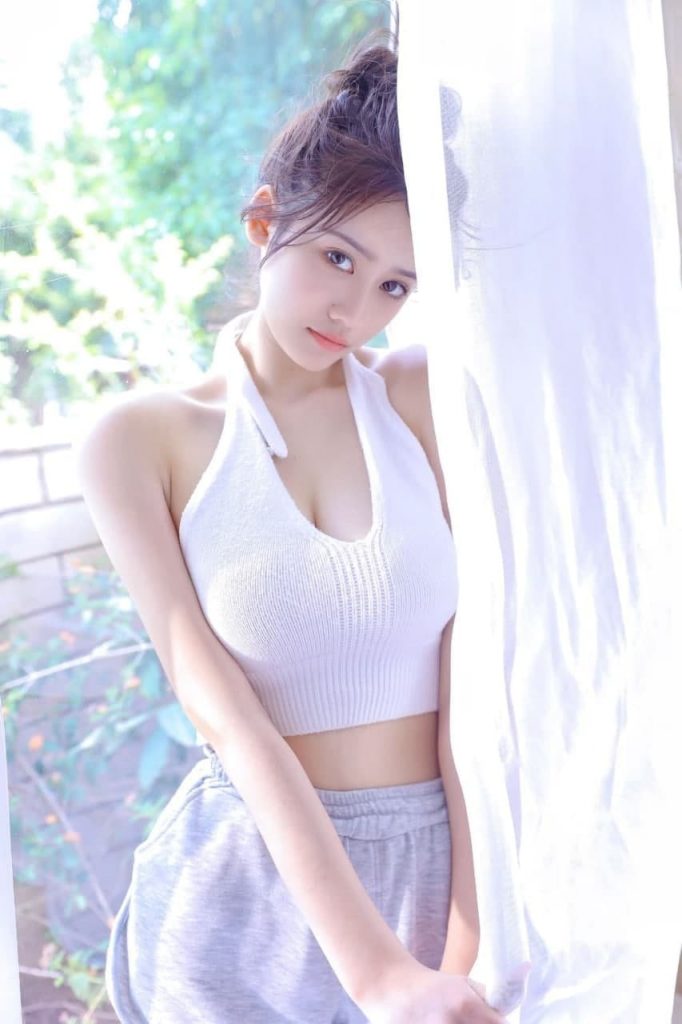 2023/02/19 一周美图精选 85P – 爱看INS