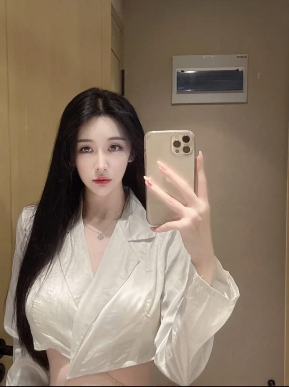 2023/03/05 一周美图精选 82P – 爱看INS