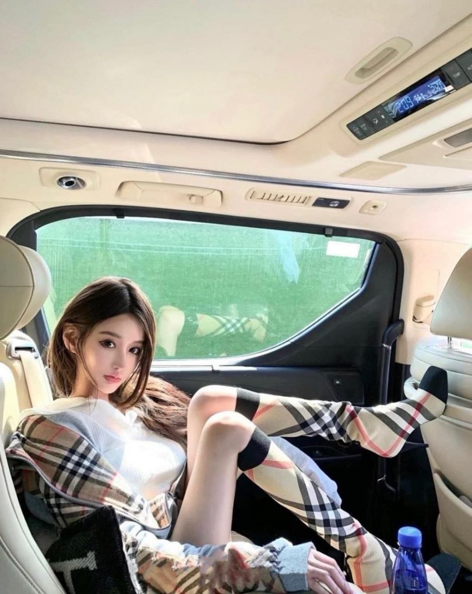 2023/03/26 一周美图精选 88P – 爱看INS