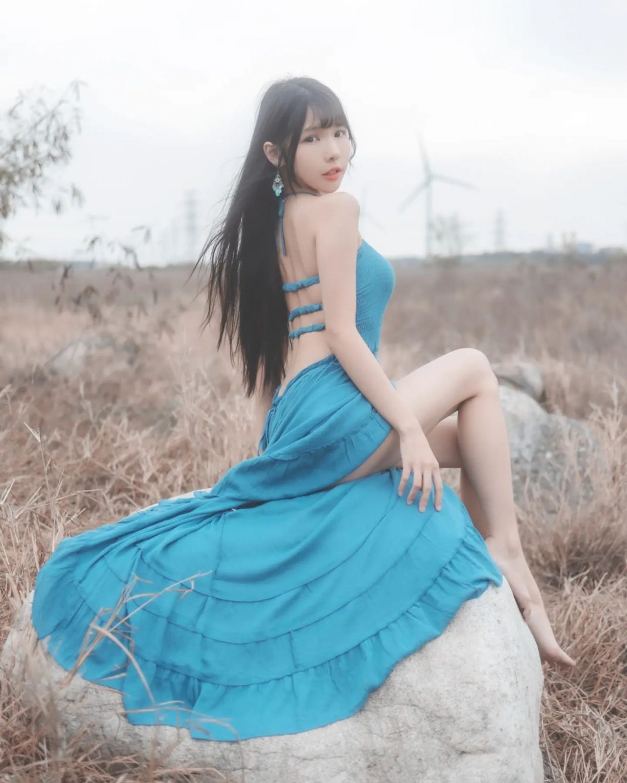 依霜 ゆい ️ (@victoria__1998__) 98年美女模特 97P – 爱看INS