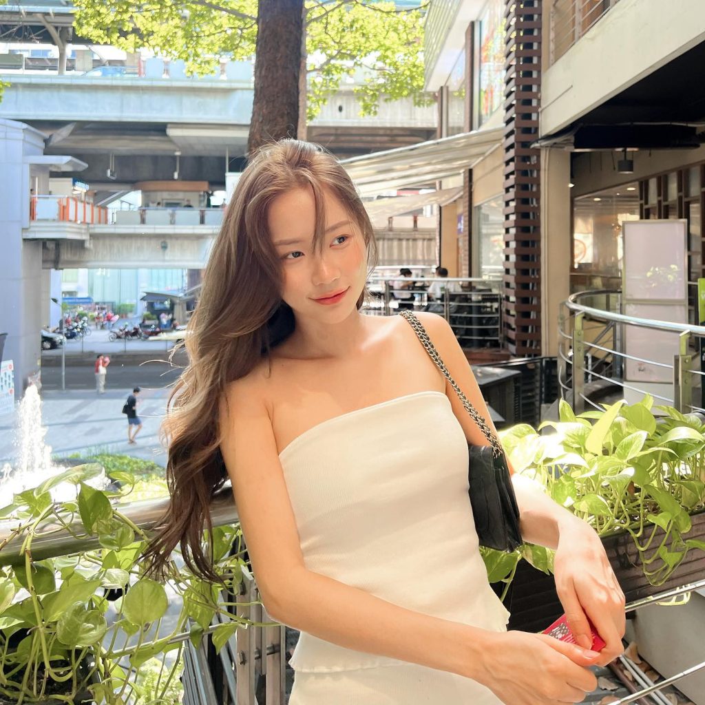 𝑵𝒊𝒄𝒉𝒂𝒌𝒂𝒓𝒏 𝑴. (@nn.nungnew) 73P – 爱看INS